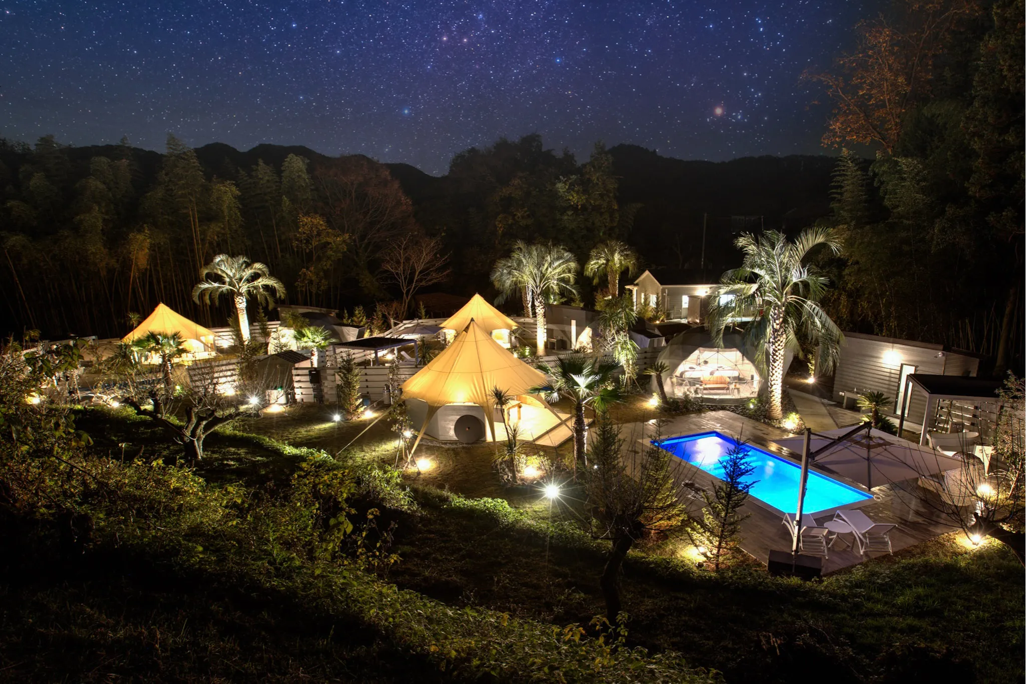 光り輝くグランピング施設「+RIVERPOOL FINE GLAMPING埼玉ちちぶ」誕生