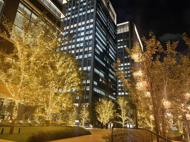 Otemachi One Illumination 2025