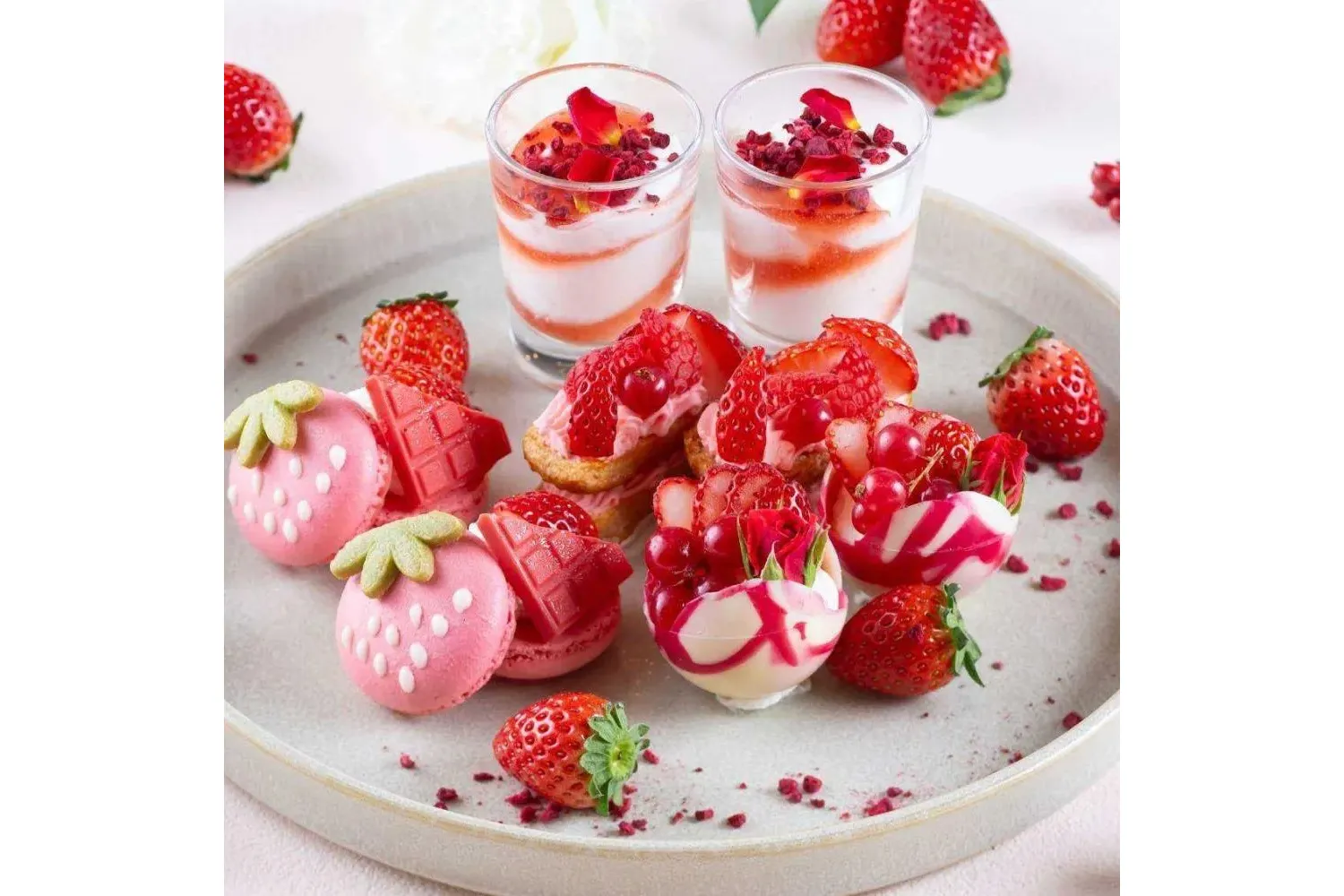 Pinky White Strawberry Afternoon Tea
