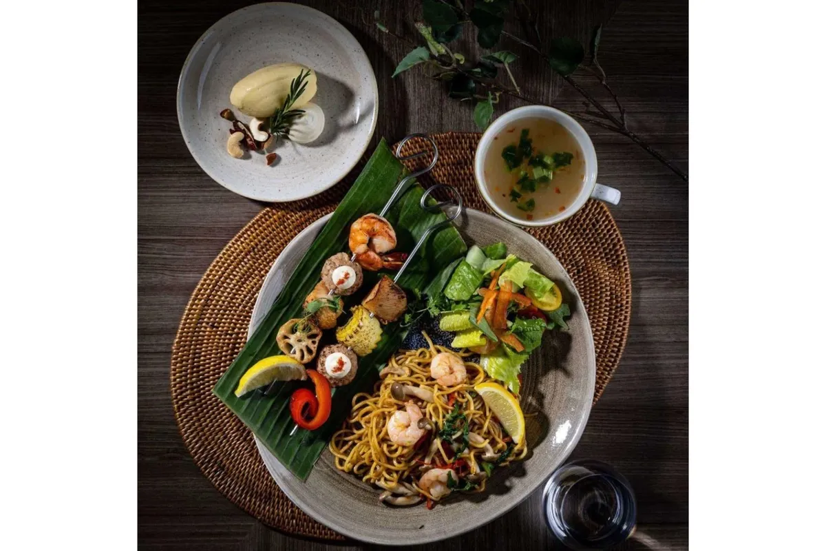 【おでかけセール】ONE-PLATE LUNCH★サテ2種や選べるメインなど