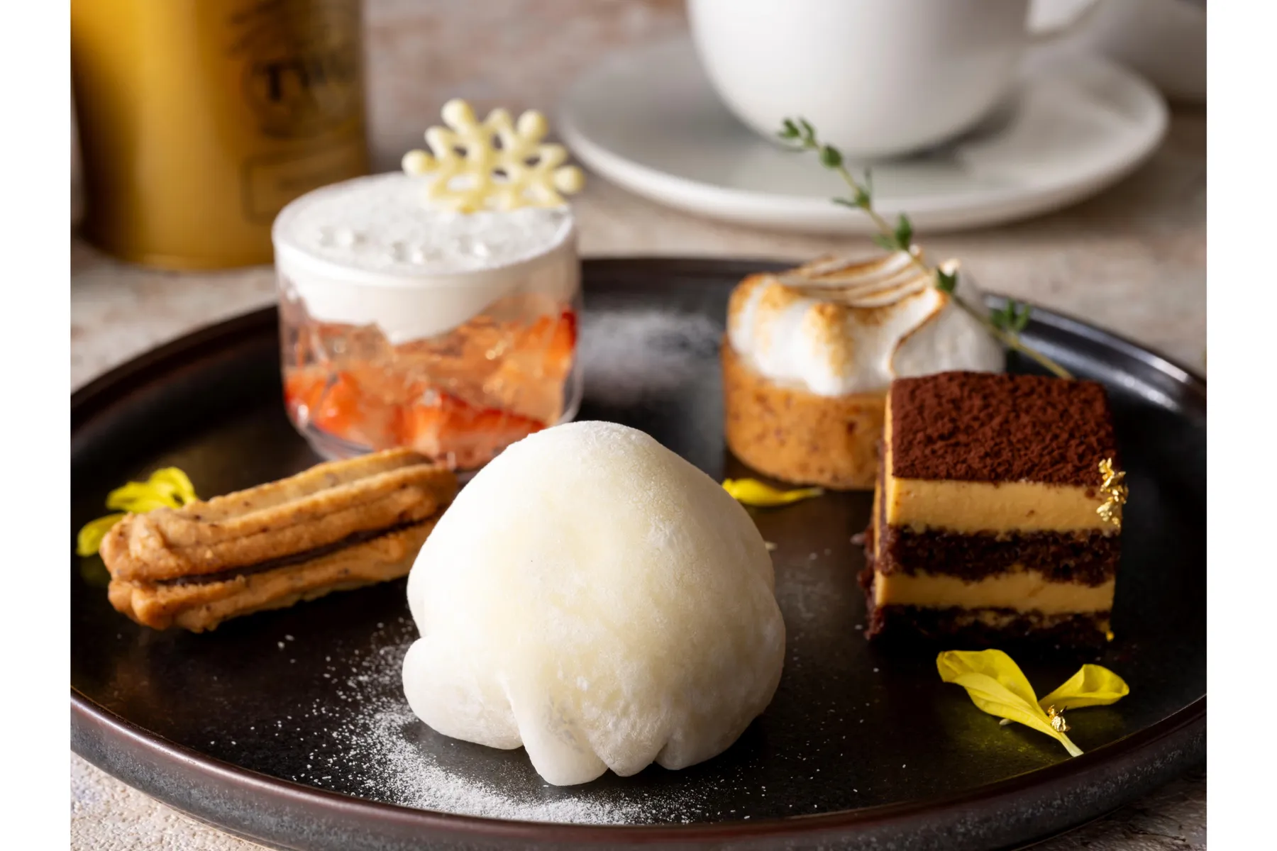 Larboard Afternoon Tea ～Solstice～【インターコンチネンタル横浜Pier 8】