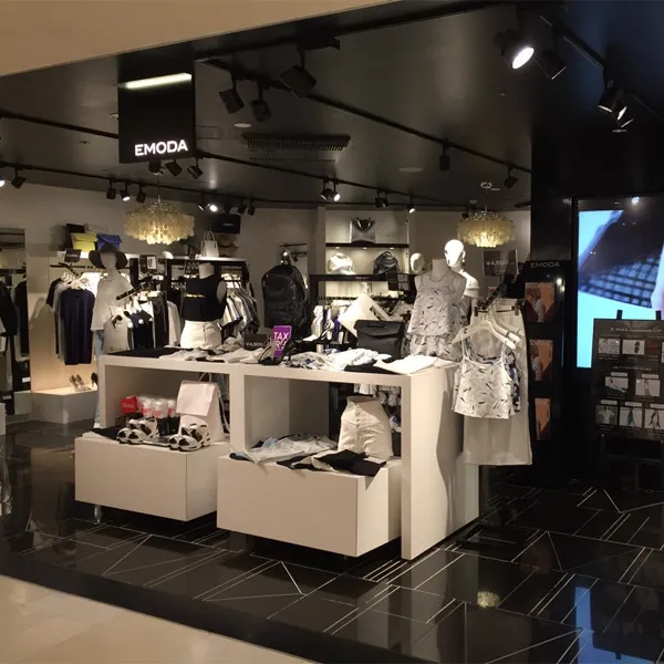 EMODA SHIBUYA109店